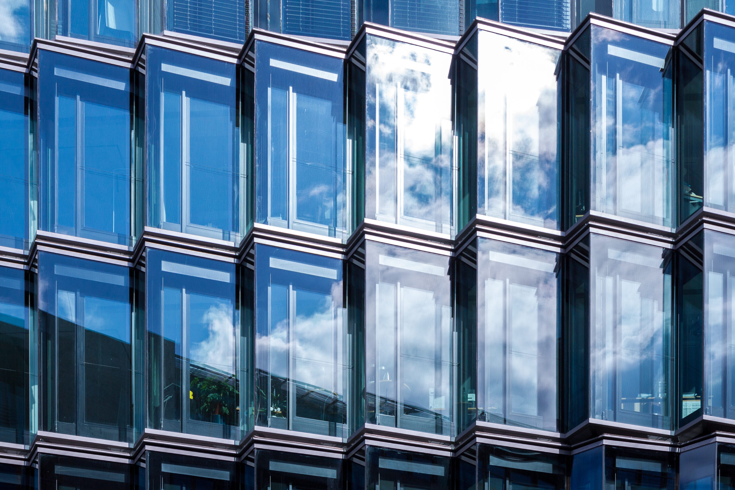 From Buildings to iPhones: The Power of Advanced Glass - GlassBalkan