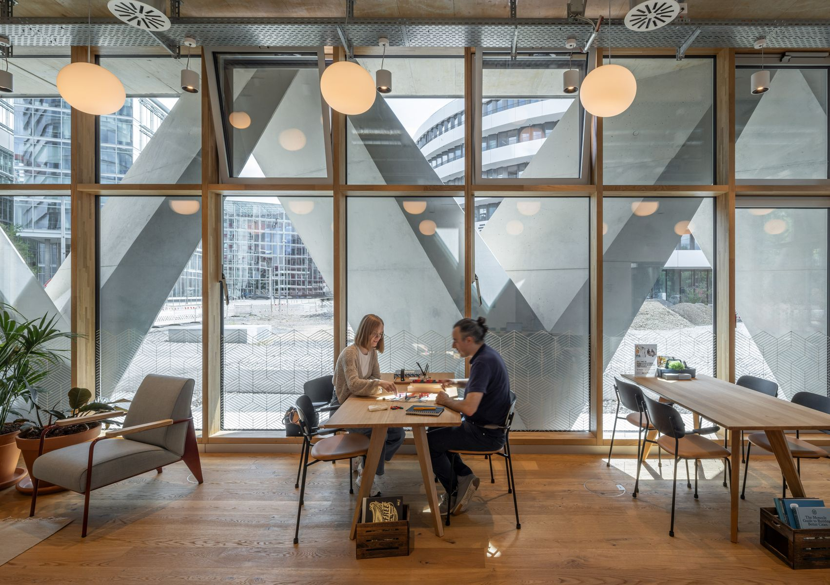 Circularity Architecture in Action: The Cradle in Düsseldorf’s Media ...